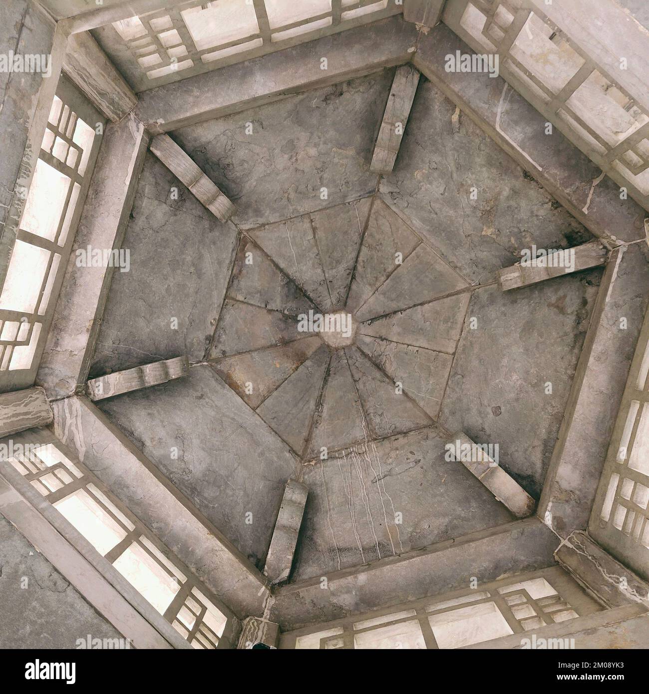 A concrete ceiling of a building Stock Photo - Alamy