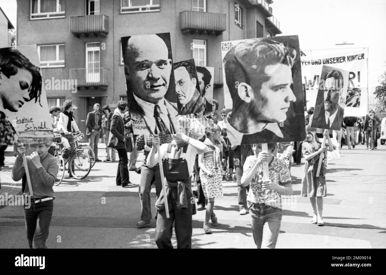 The Anachronistic Procession of Cologne-Bonn Students, a protest ...