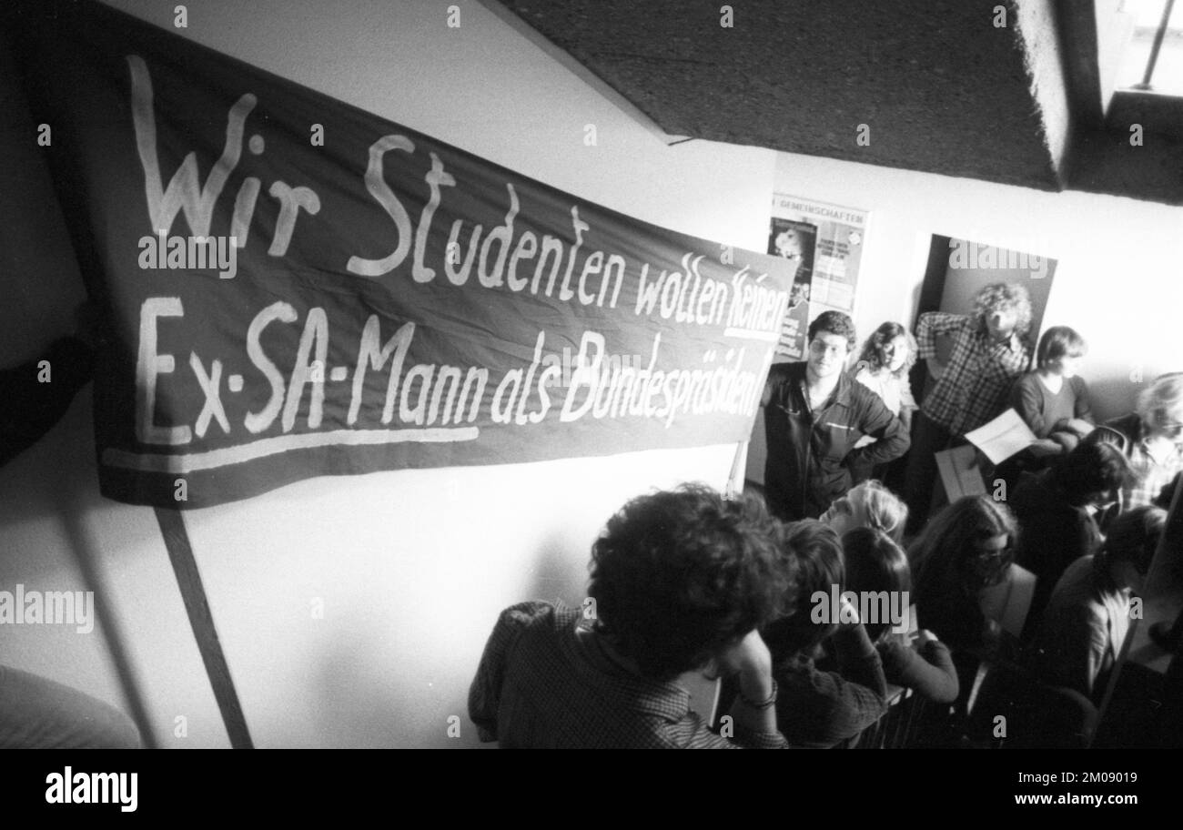 The Anachronistic Procession of Cologne-Bonn Students, a protest ...
