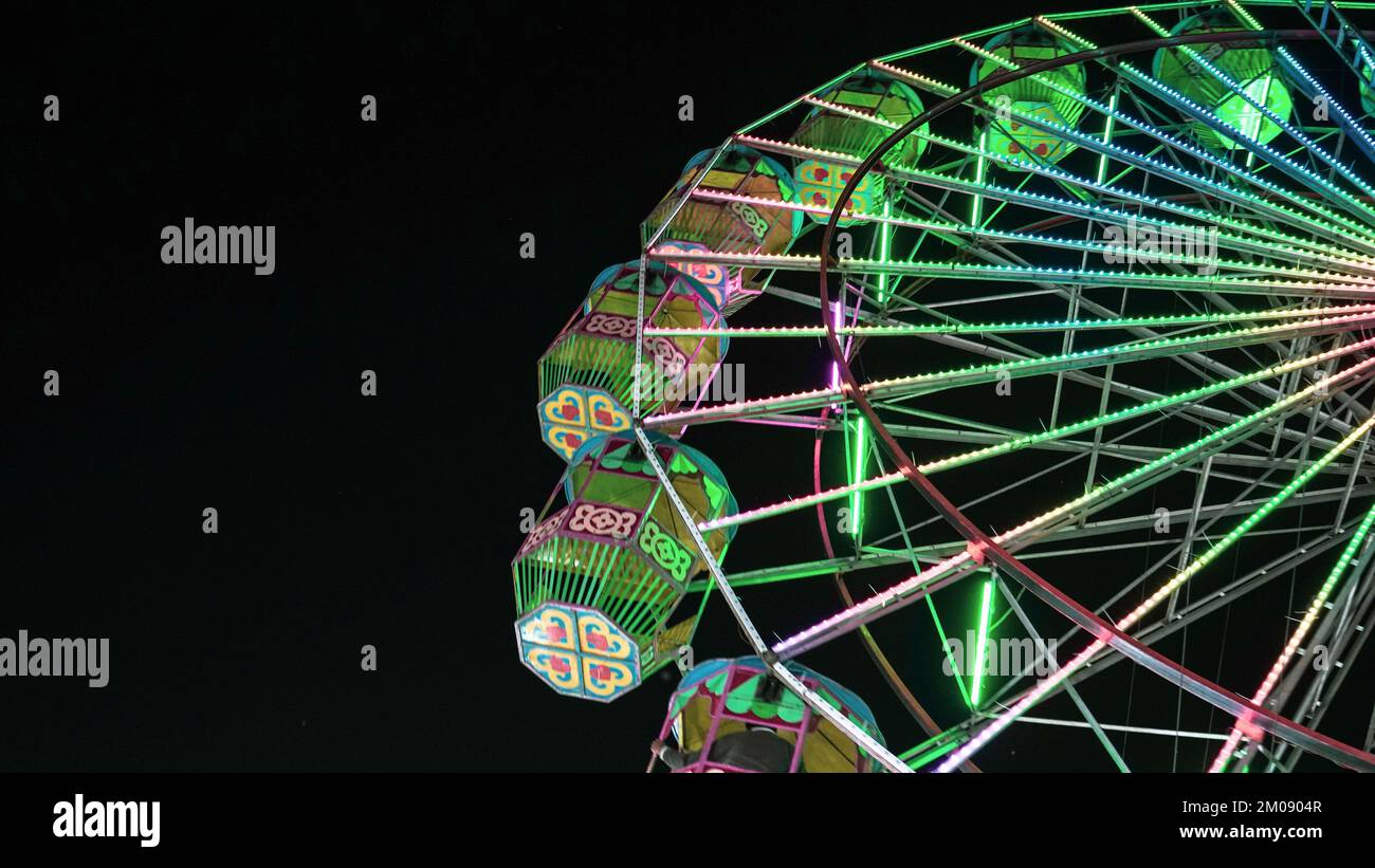 Giant wheel rides hi-res stock photography and images - Alamy