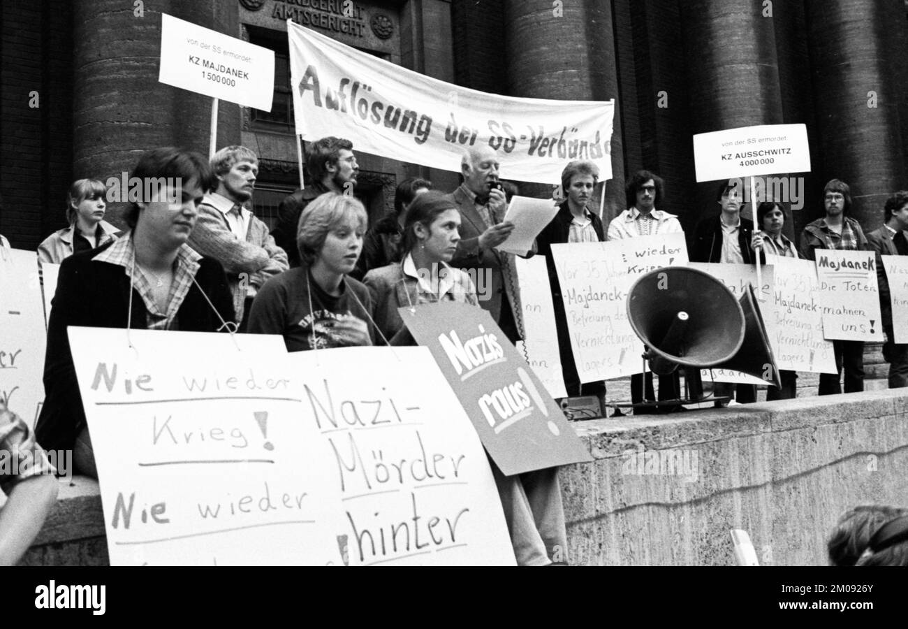 The protest of Nazi opponents called by the Association of the ...