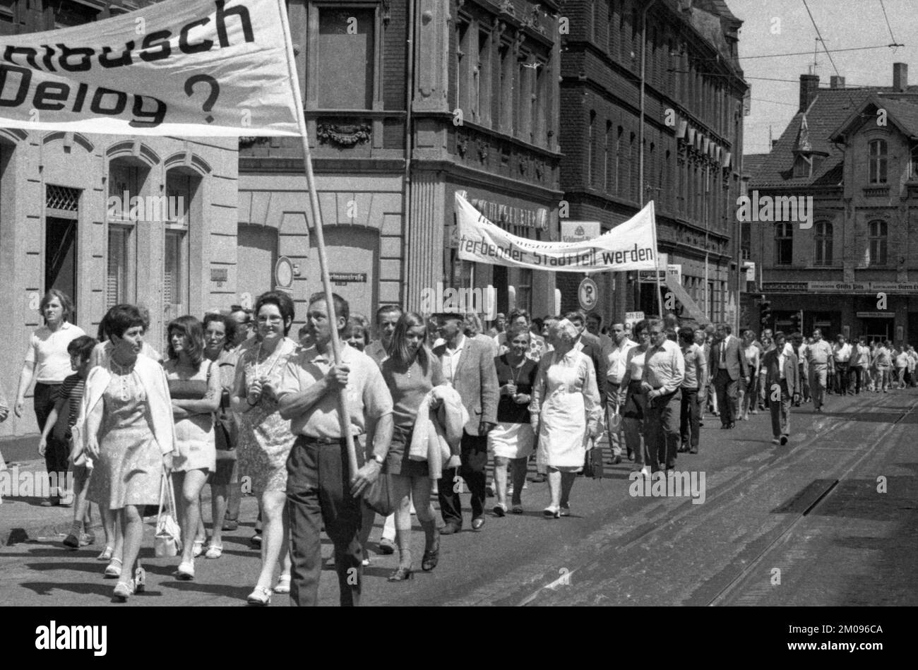 13 july 1971 Black and White Stock Photos & Images - Alamy