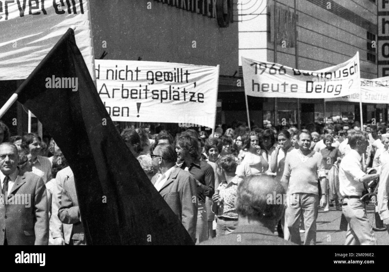 13 july 1971 Black and White Stock Photos & Images - Alamy