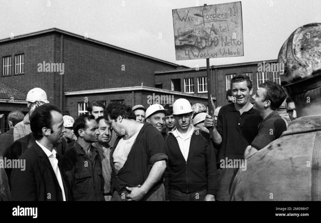 The spontaneous strike, here on 10 September 1969 of the miners of the ...