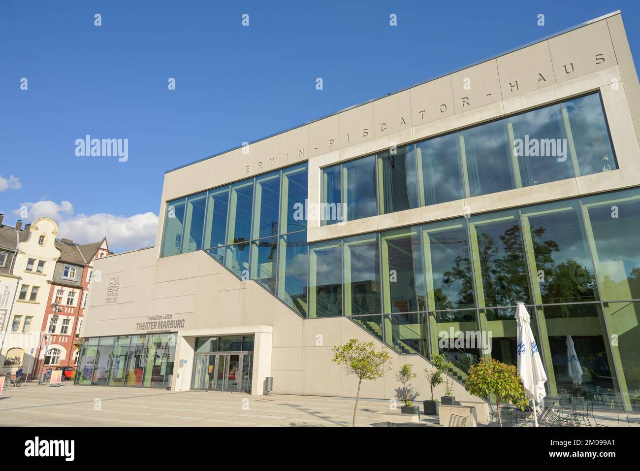 Erwin-Piscator-Haus, Hessisches Landestheater, Biegenstraße, Marburg ...