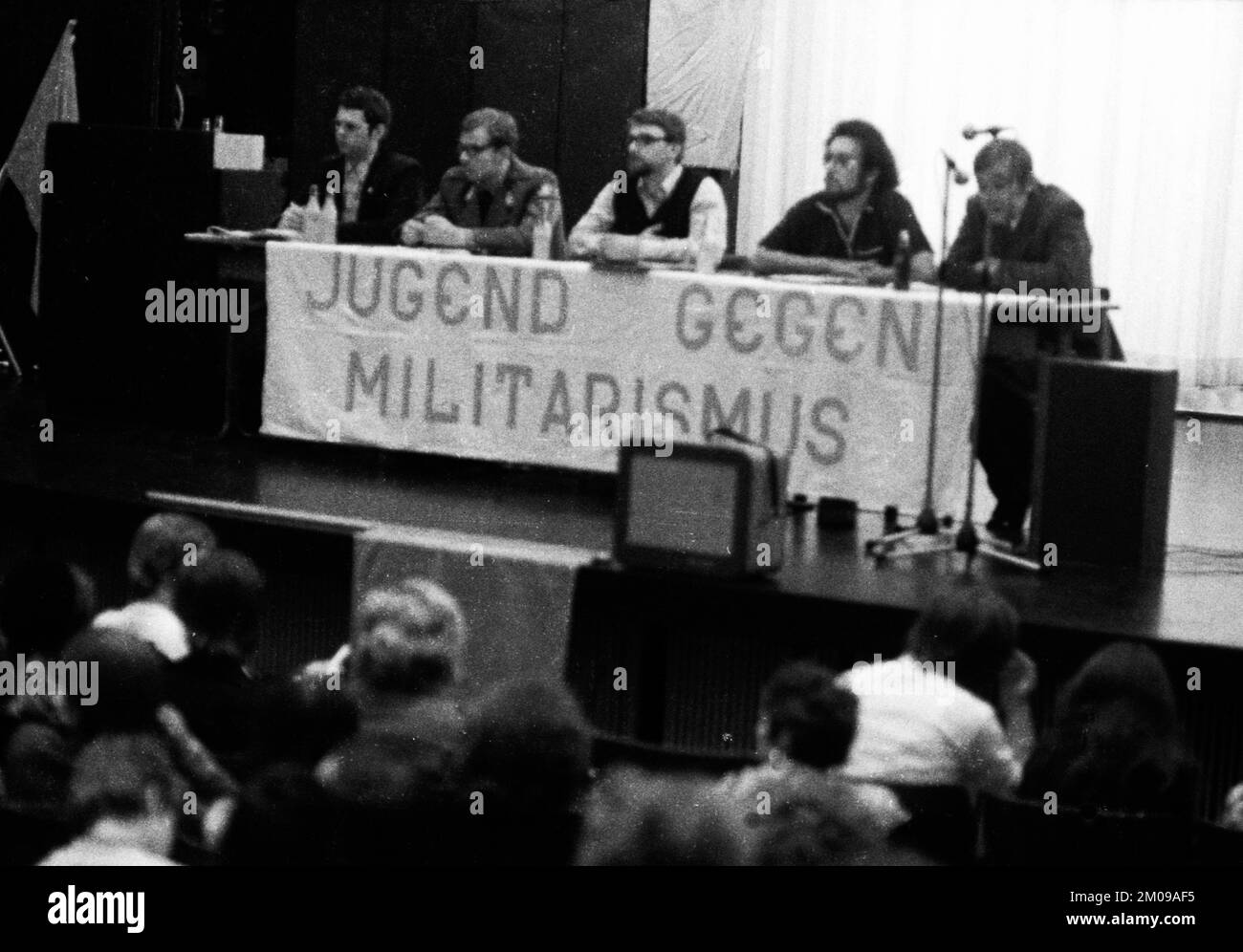 Left-wing and pacifist demonstration for the anti-war day on 1.9.1971 ...