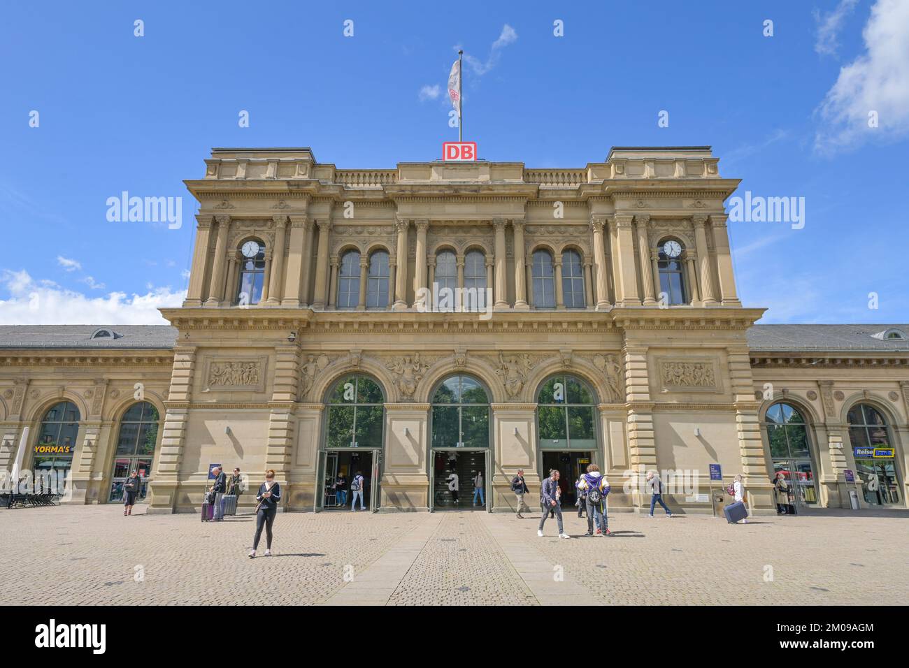 Hauptbahnhof, Bahnhofplatz, Neustadt, Mainz, Rheinland-Pfalz ... Hauptbahnhof, Bahnhofplatz, Neustadt, Mainz, Rheinland-Pfalz ...