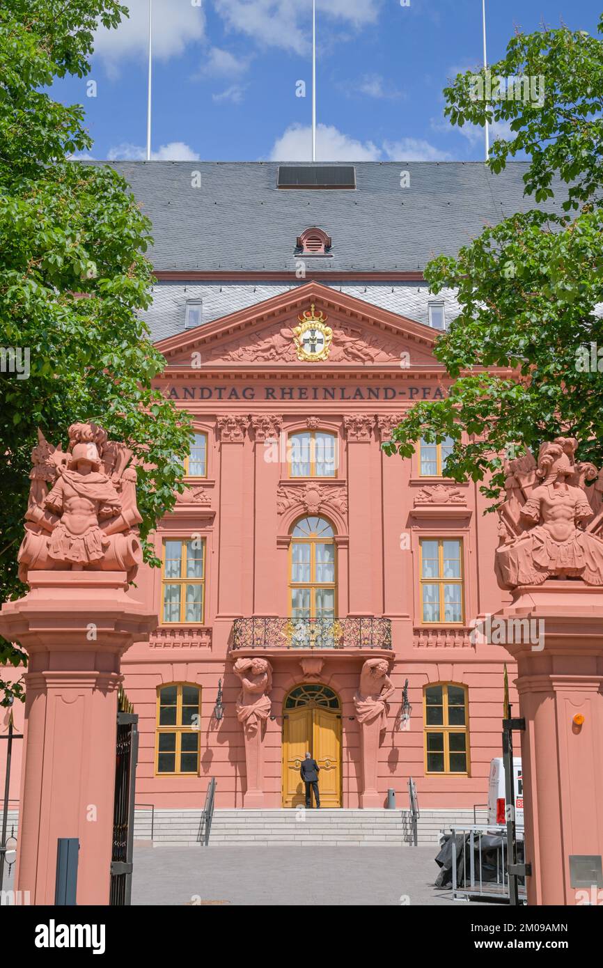 Landtag Rheinland-Pfalz, Platz der Mainzer Republik, Mainz, Rheinland ...