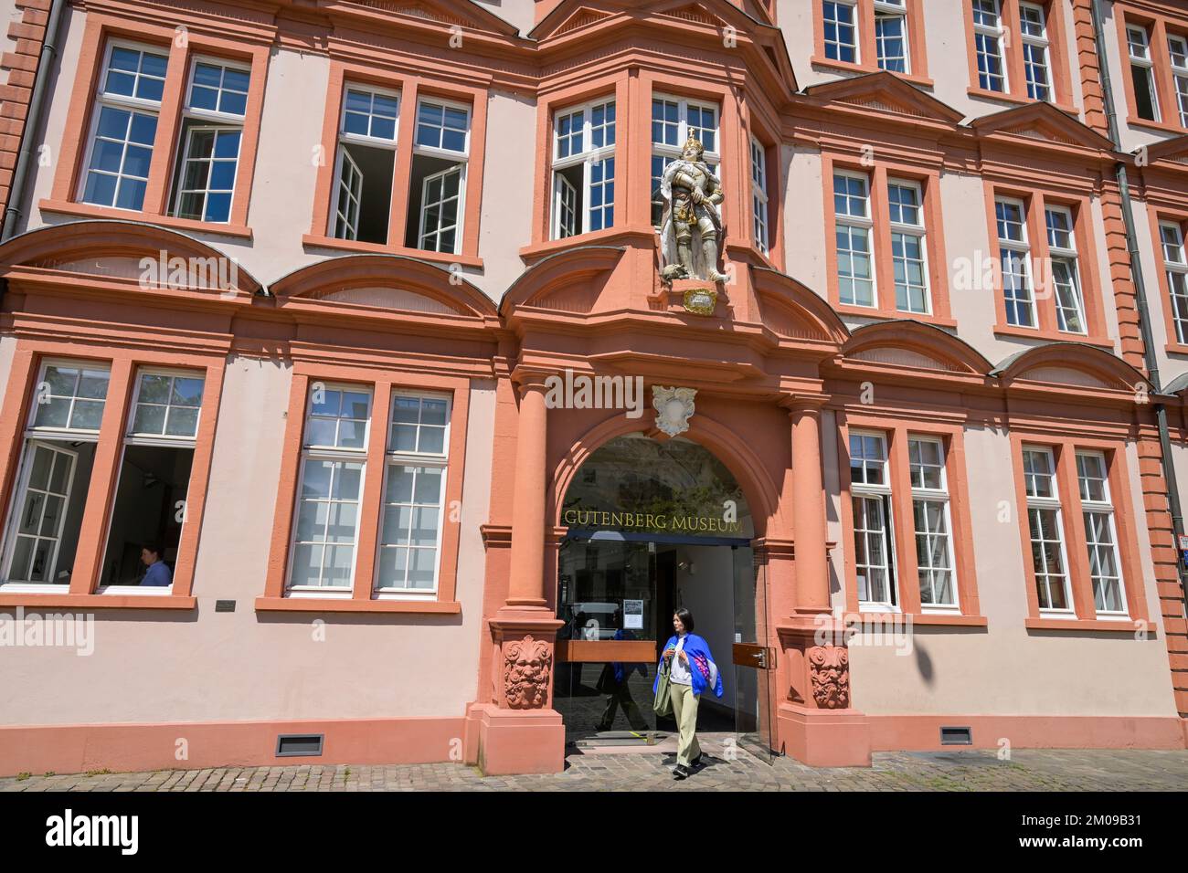 Haus Zum Römischen Kaiser, Gutenberg-Museum, Liebfrauenplatz, Mainz ...