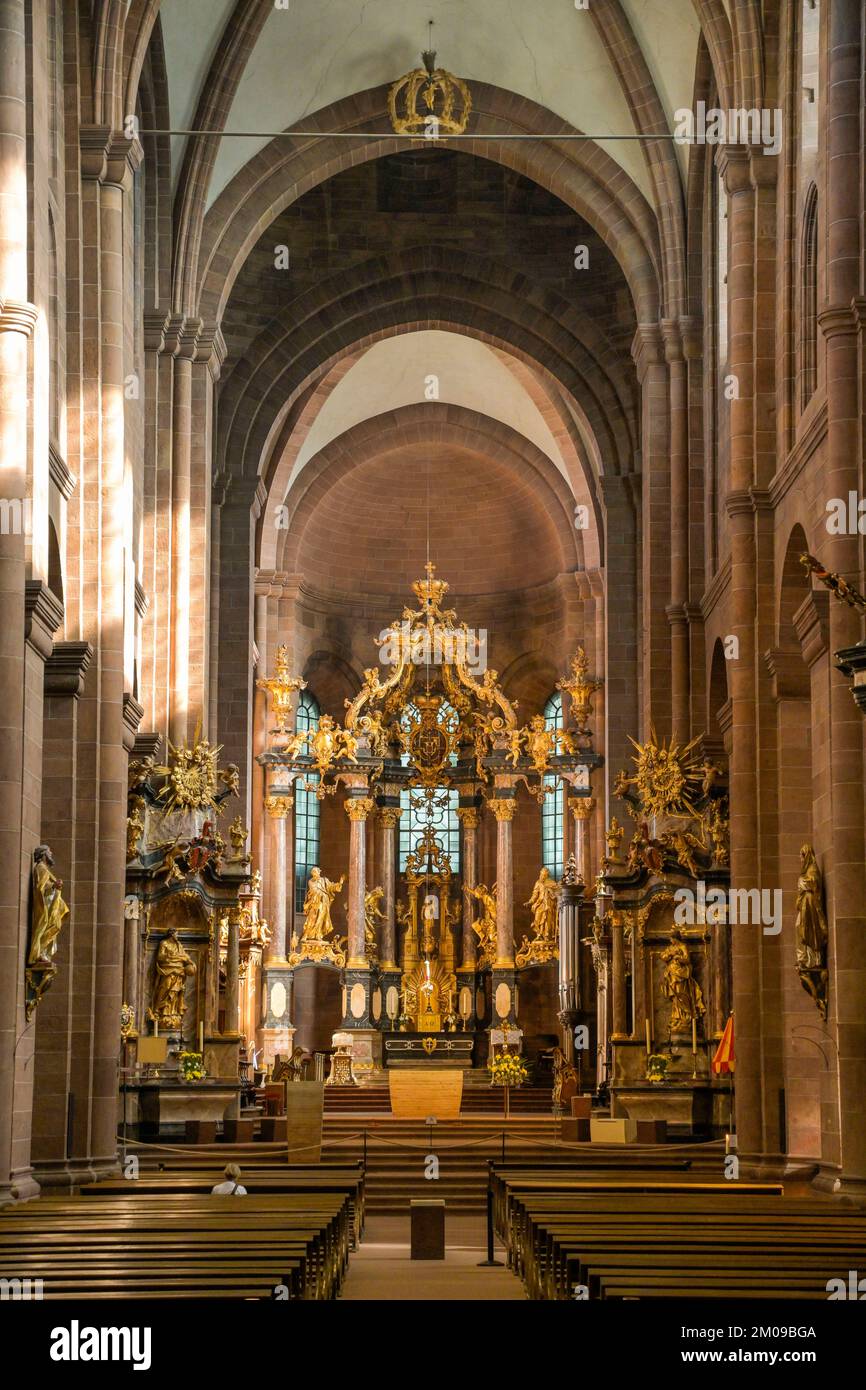 Mittelschiff, Hochaltar, Kaiserdom St. Peter zu Worms, Worms, Rheinland ...