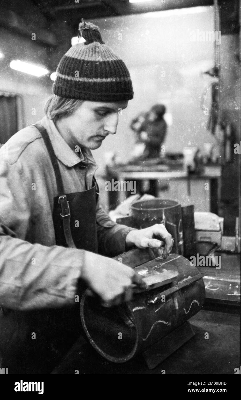 GDR report on Karl-Marx-Stadt (today: Chemnitz) from 10-15.09.1975 .VEB ...