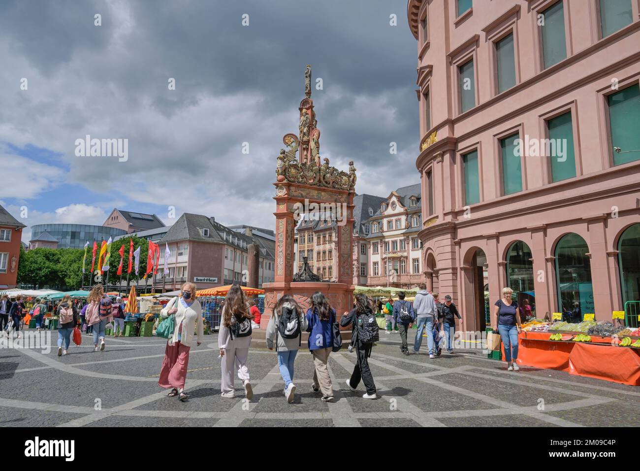 Historischer Renaissance-Marktbrunnen, Markt, Mainz, Rheinland-Pfalz ...