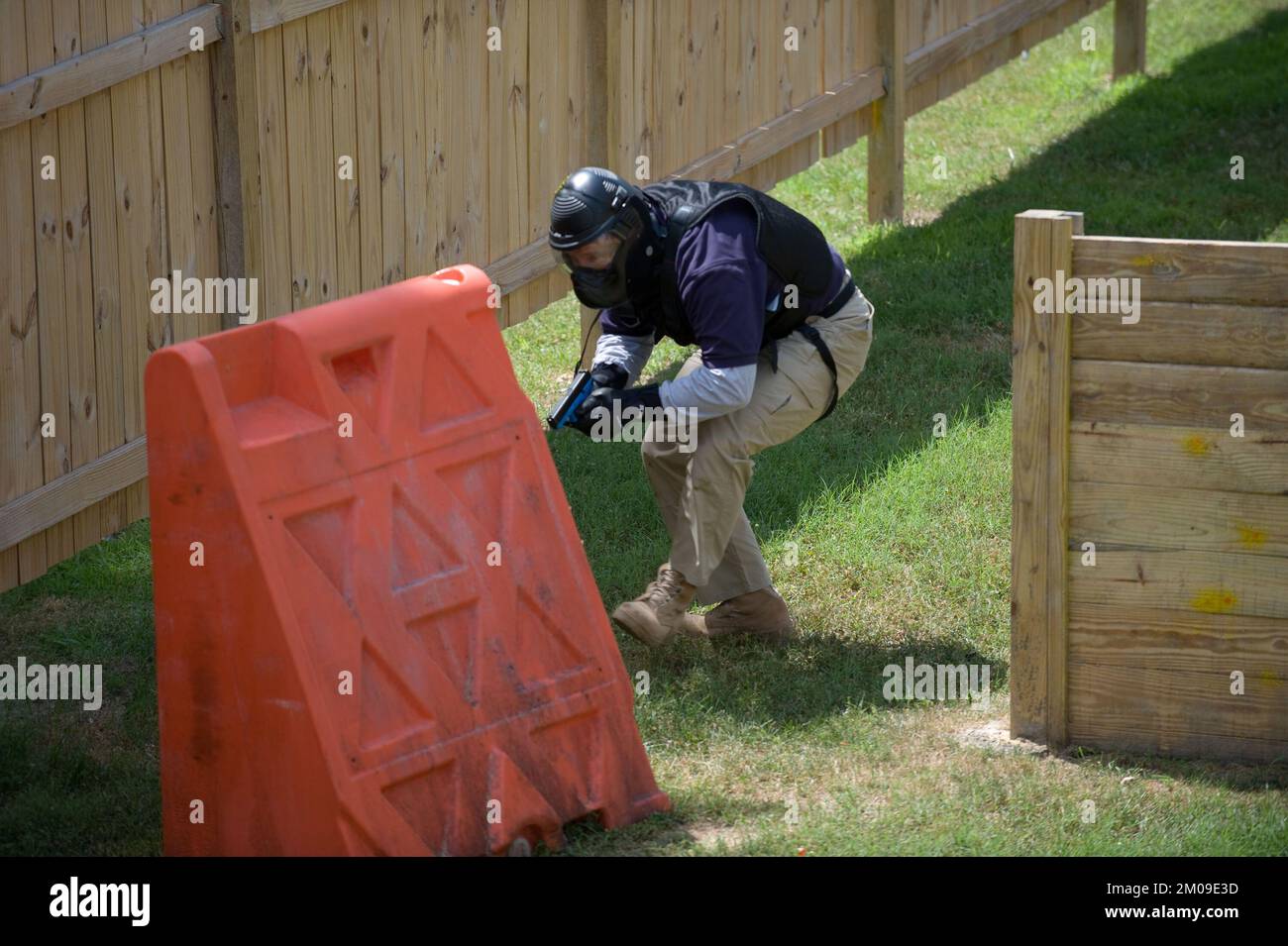 Environment agency inspector hi-res stock photography and images - Alamy