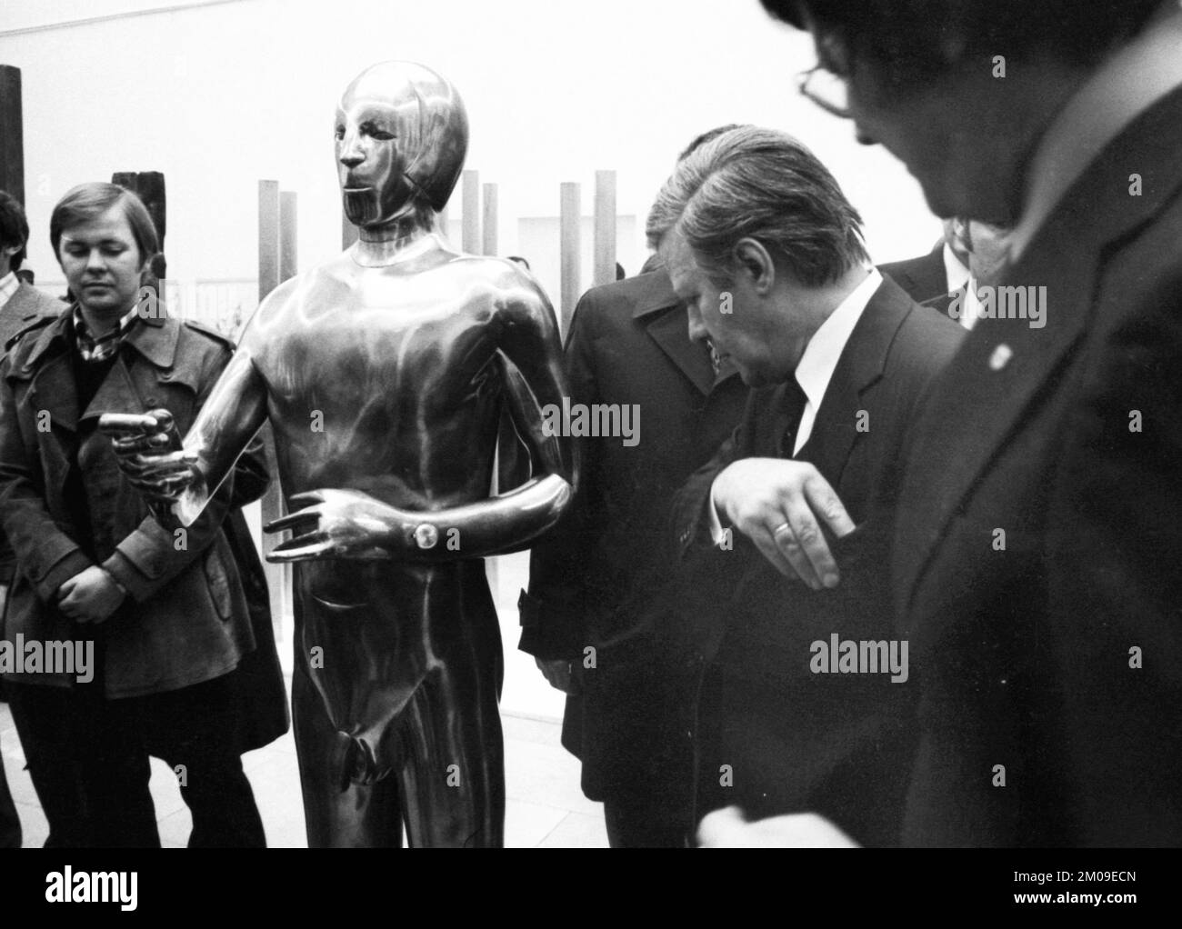 Federal Chancellor Helmut Schmidt opened an art exhibition at the ...