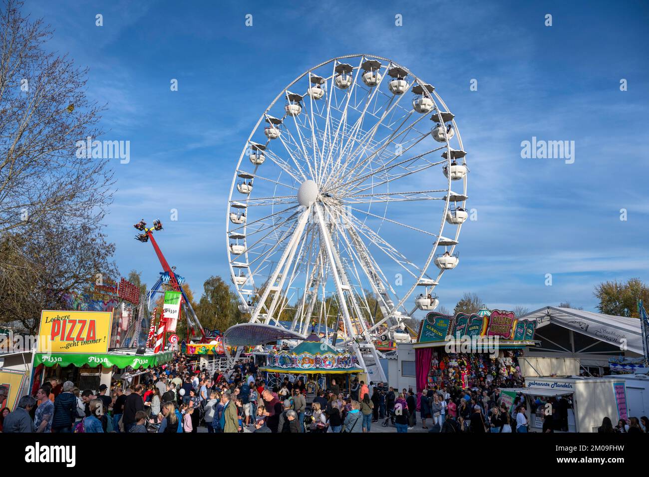 Fairground, amusement park at the traditional Schätzelemarkt in Tengen ...