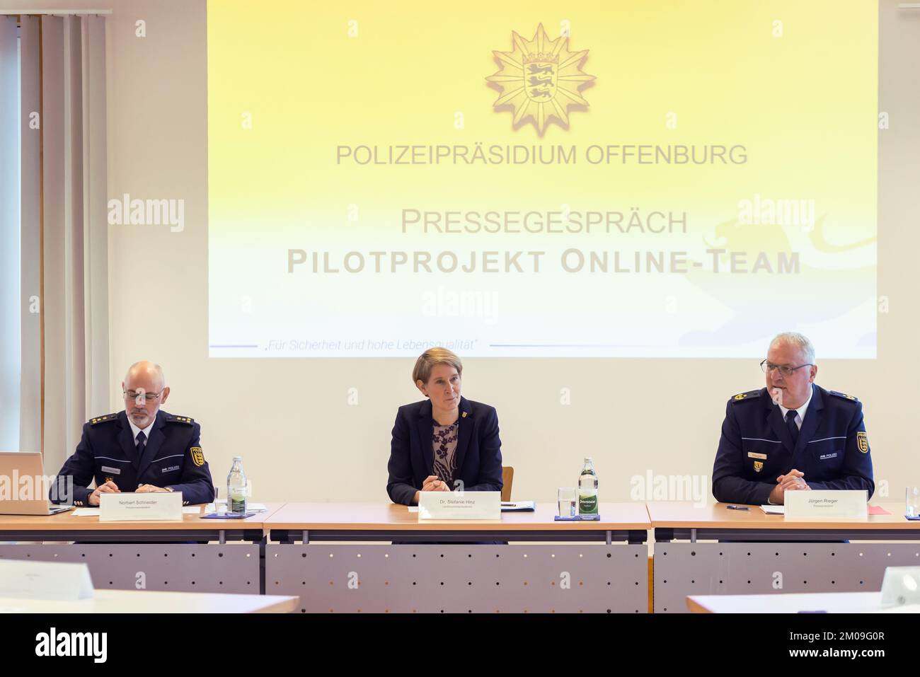 Dr stefanie hinz hi-res stock photography and images - Alamy