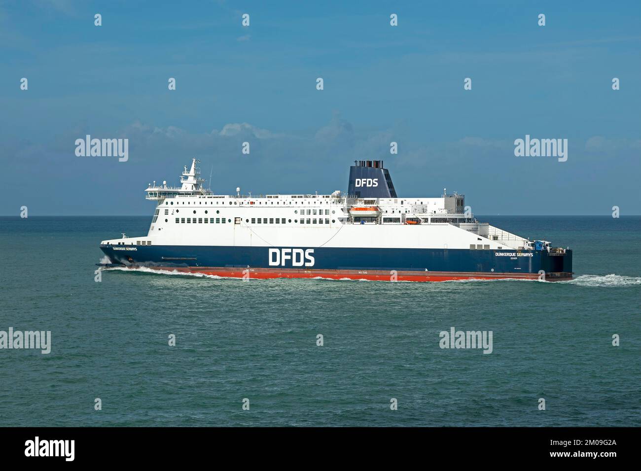 Ferry to dunkerque hi-res stock photography and images - Alamy