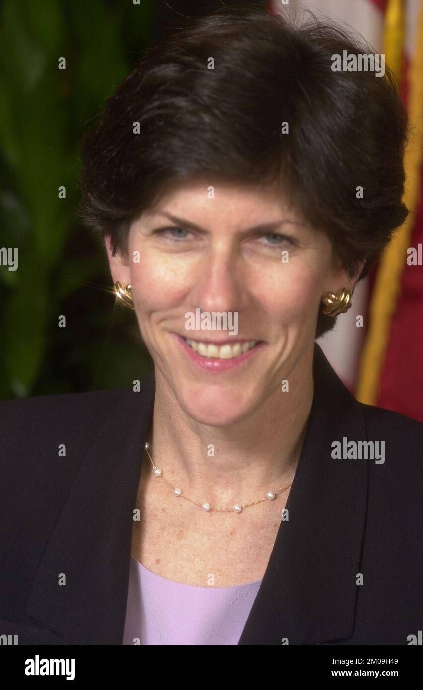 Linda fisher hi-res stock photography and images - Alamy