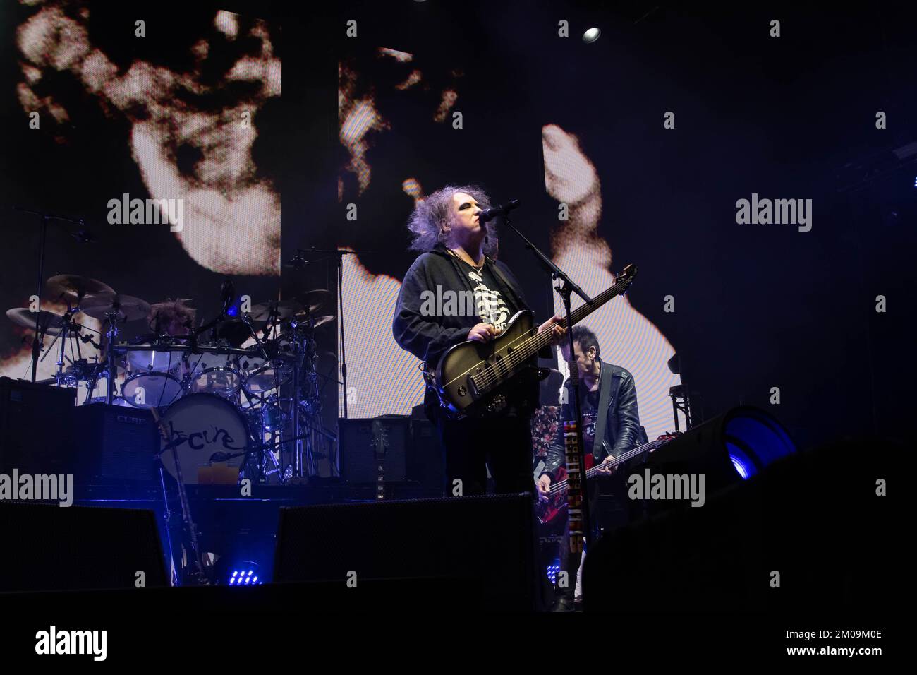 Glasgow, Scotland, UK. 04th Dec, 2022. Robert Smith of The Cure ...