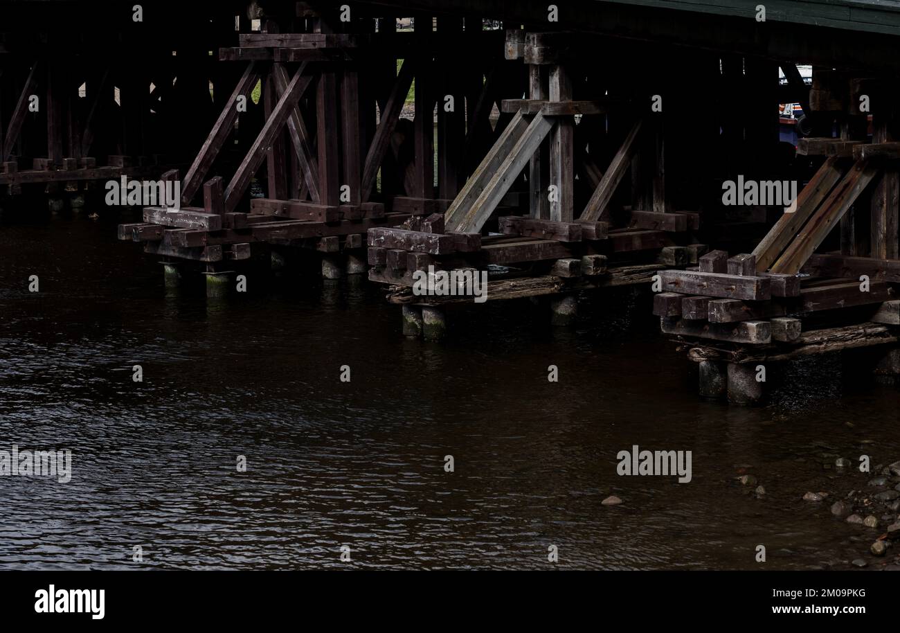 Antique beam hi-res stock photography and images - Alamy