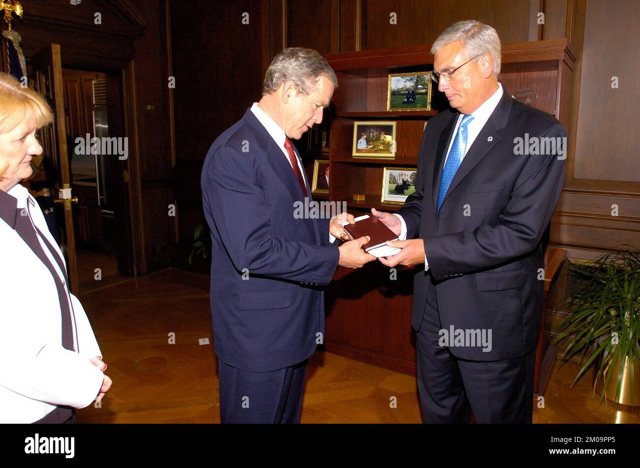 Office of the Administrator (Stephen L. Johnson) - Oath Ceremony ...