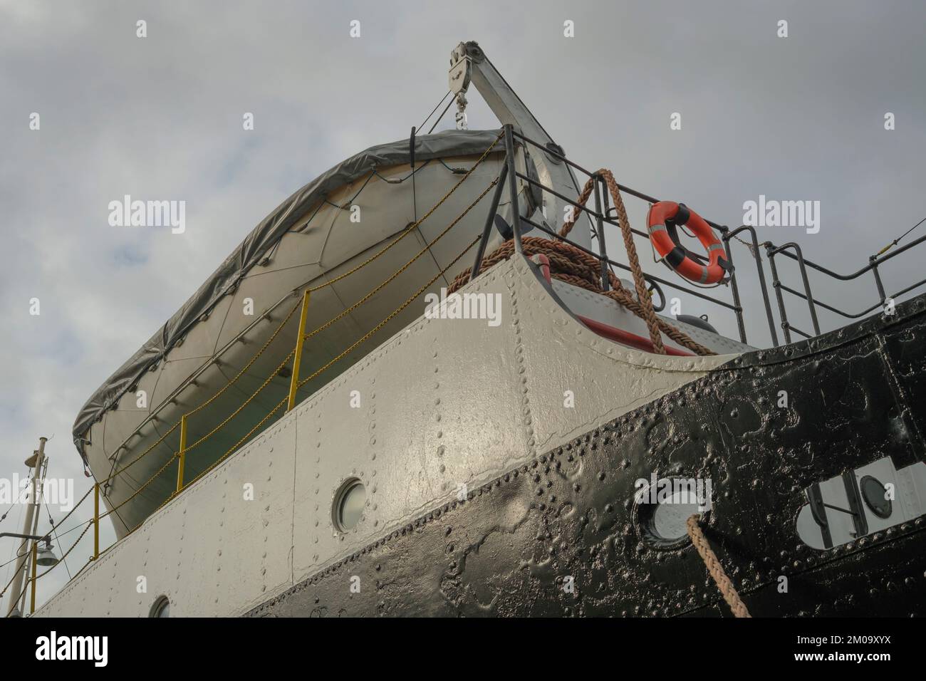 Lifeboat float hi-res stock photography and images - Alamy