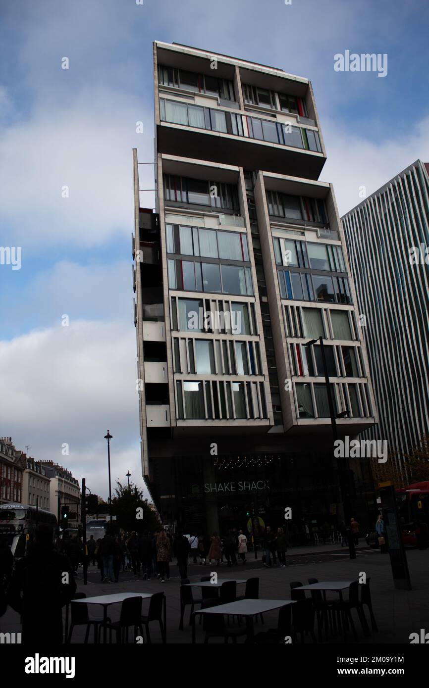 A single building in London Stock Photo - Alamy
