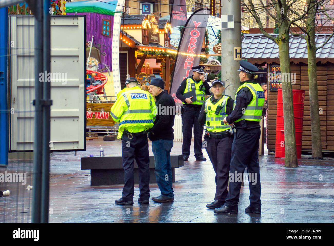 Glasgow, Scotland, UK 5th December, 2022. Police at Christmas fair ...