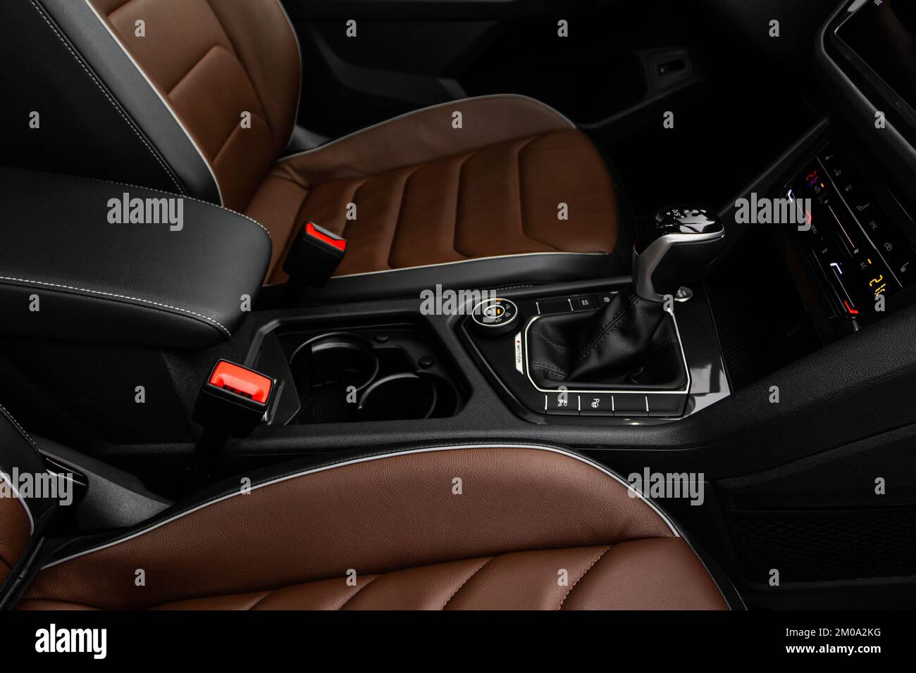 Modern automatic gearbox. Close up of the gearbox transmission handle ...
