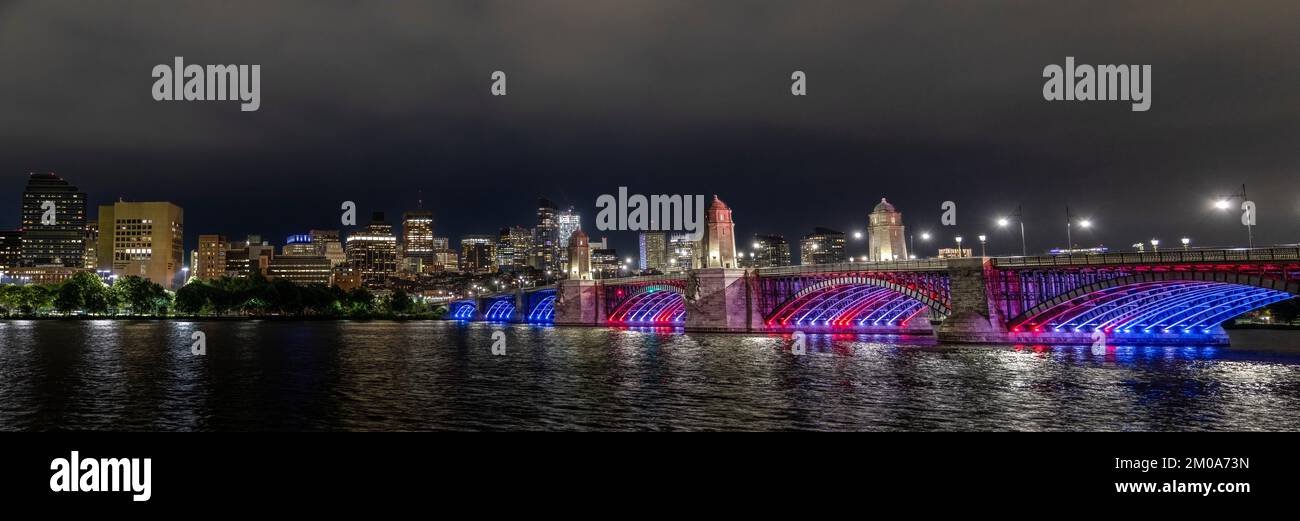 Longfellow memorial hi-res stock photography and images - Alamy