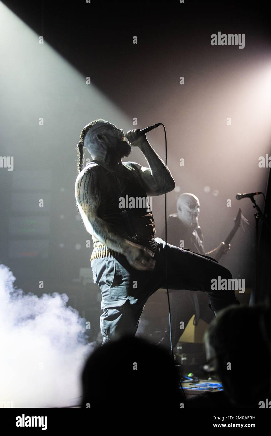 Revenant singer hi-res stock photography and images - Alamy