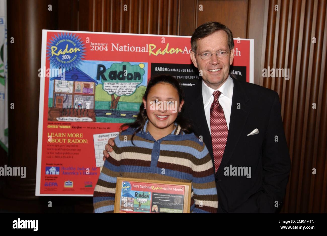 Administrator Mike Leavitt meets Radon Poster winners , Environmental ...