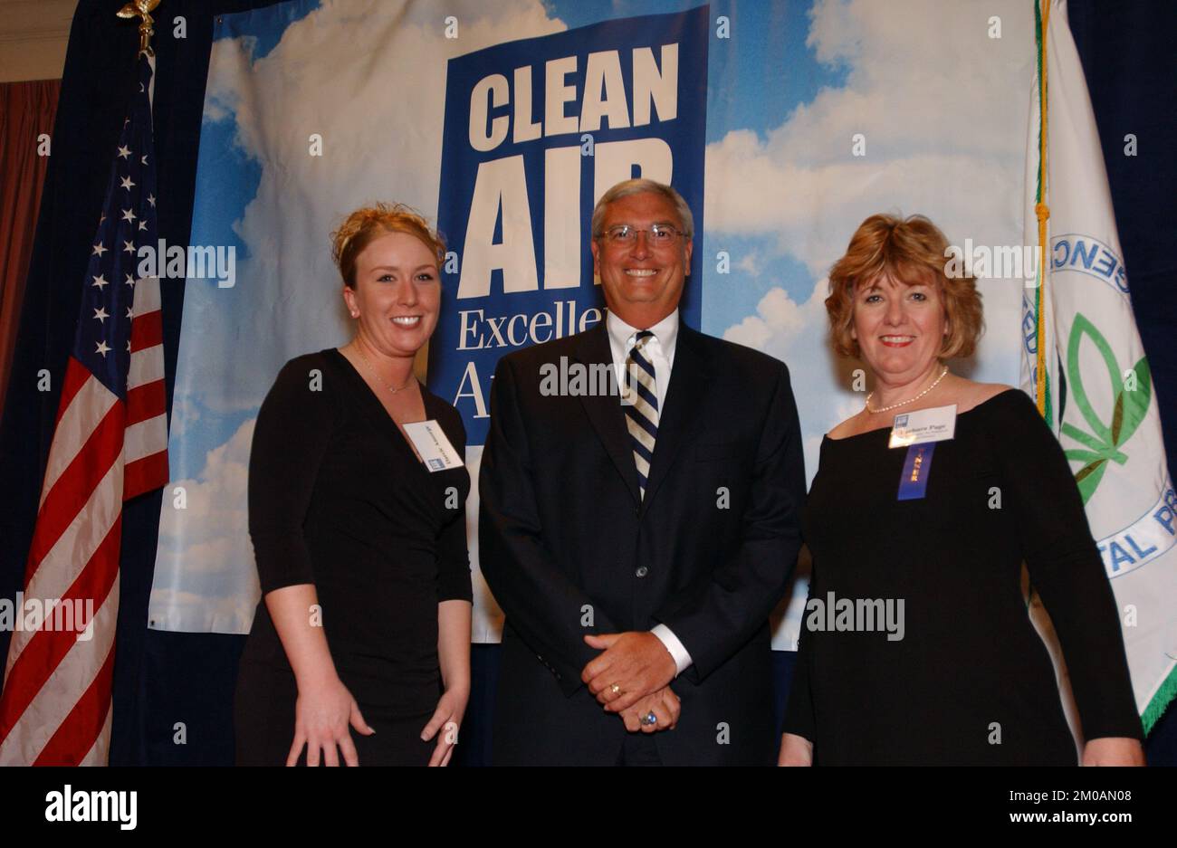 Mike Leavitt with unknown individuals; Stephen Johnson at Clean Air ...