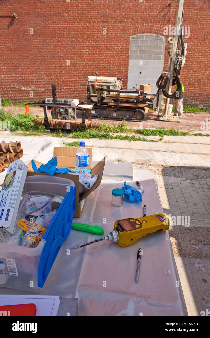 Leaking underground storage tank hi-res stock photography and images ...