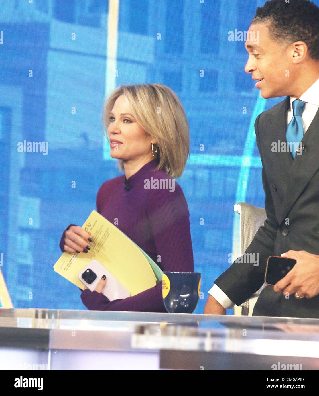 New York, NY, USA. 28th Nov, 2022. TJ Holmes and Amy Robach on the set ...