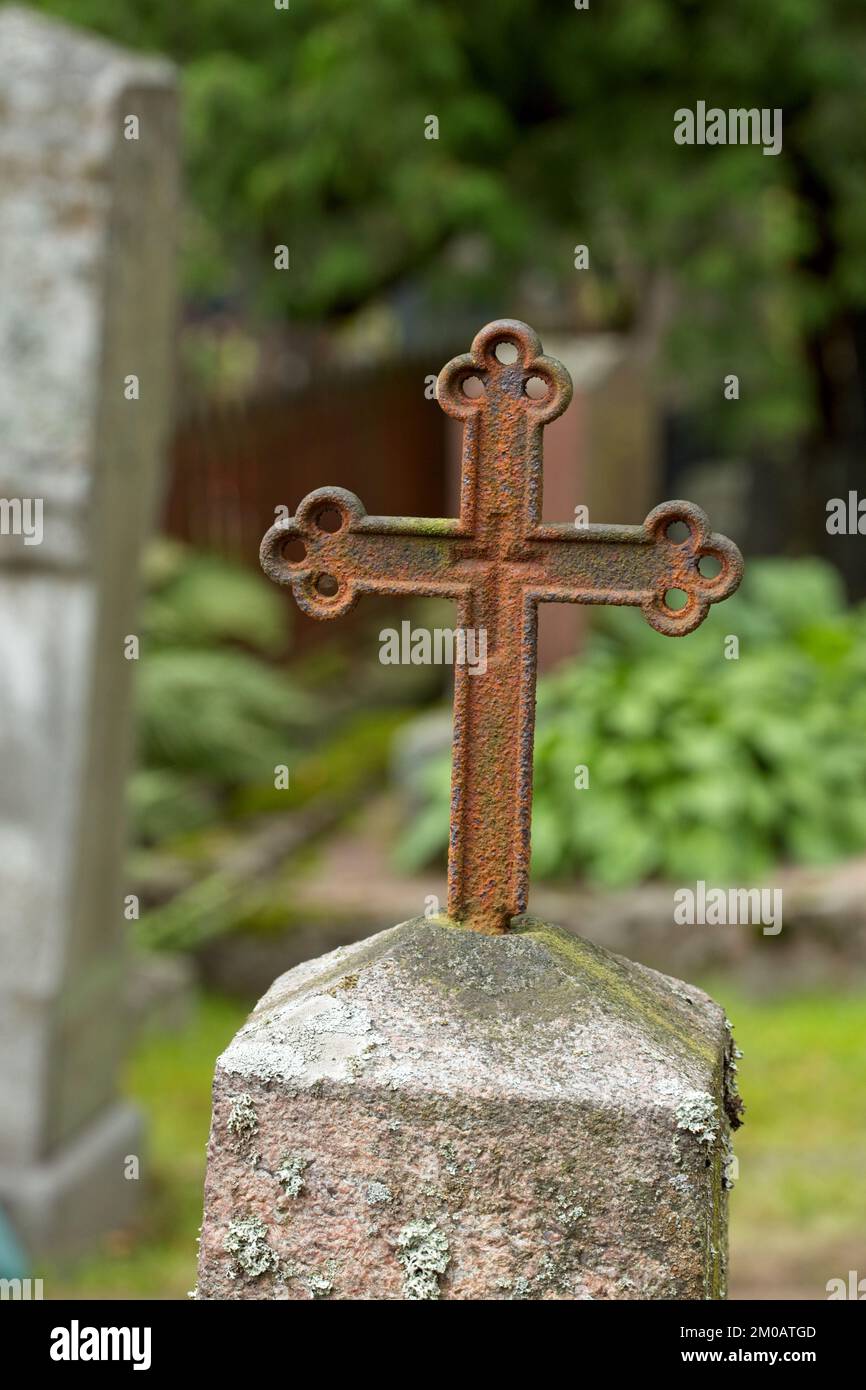 Metal cross hi-res stock photography and images - Alamy