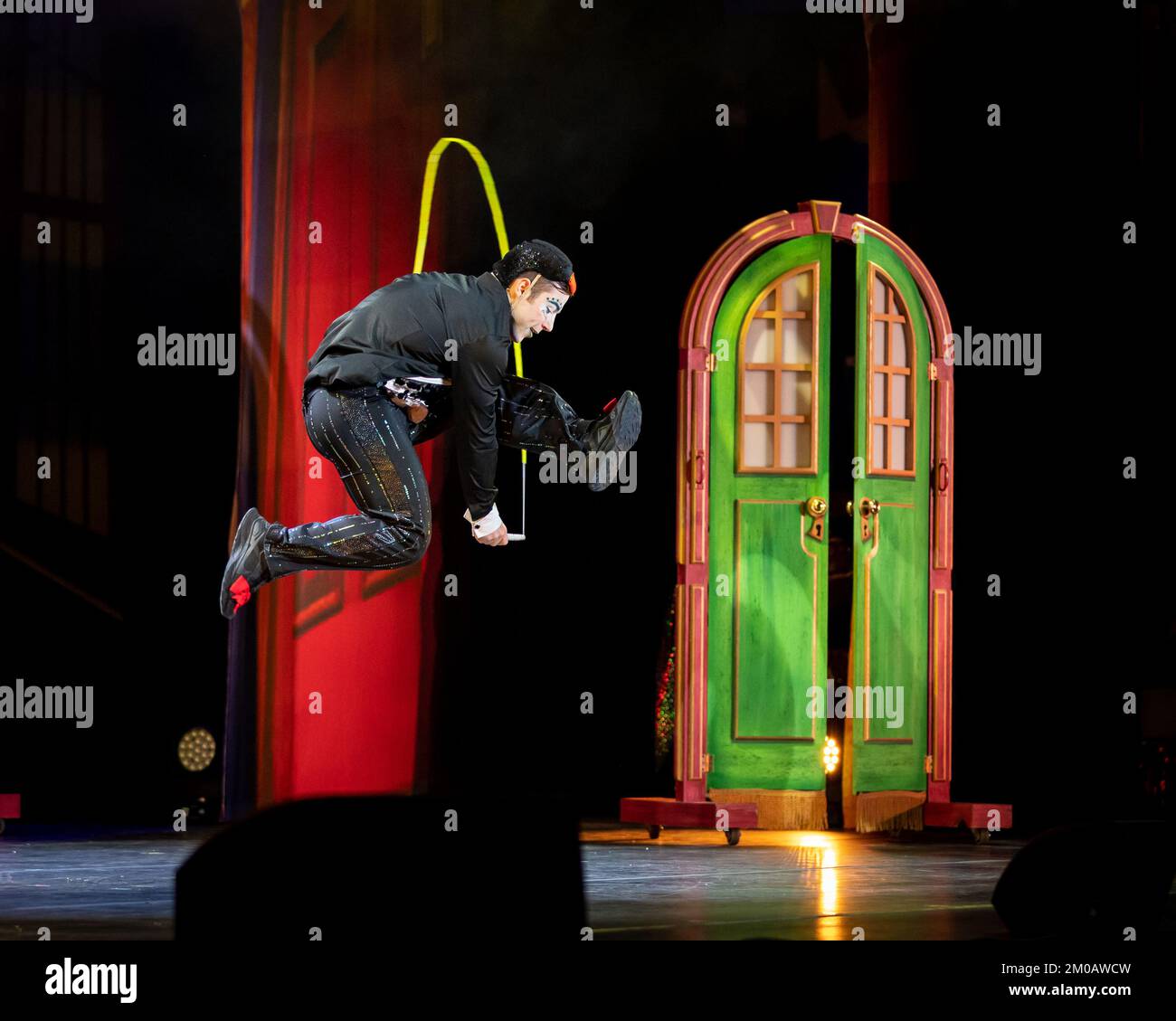 Cirque dreams holidaze hi-res stock photography and images - Alamy