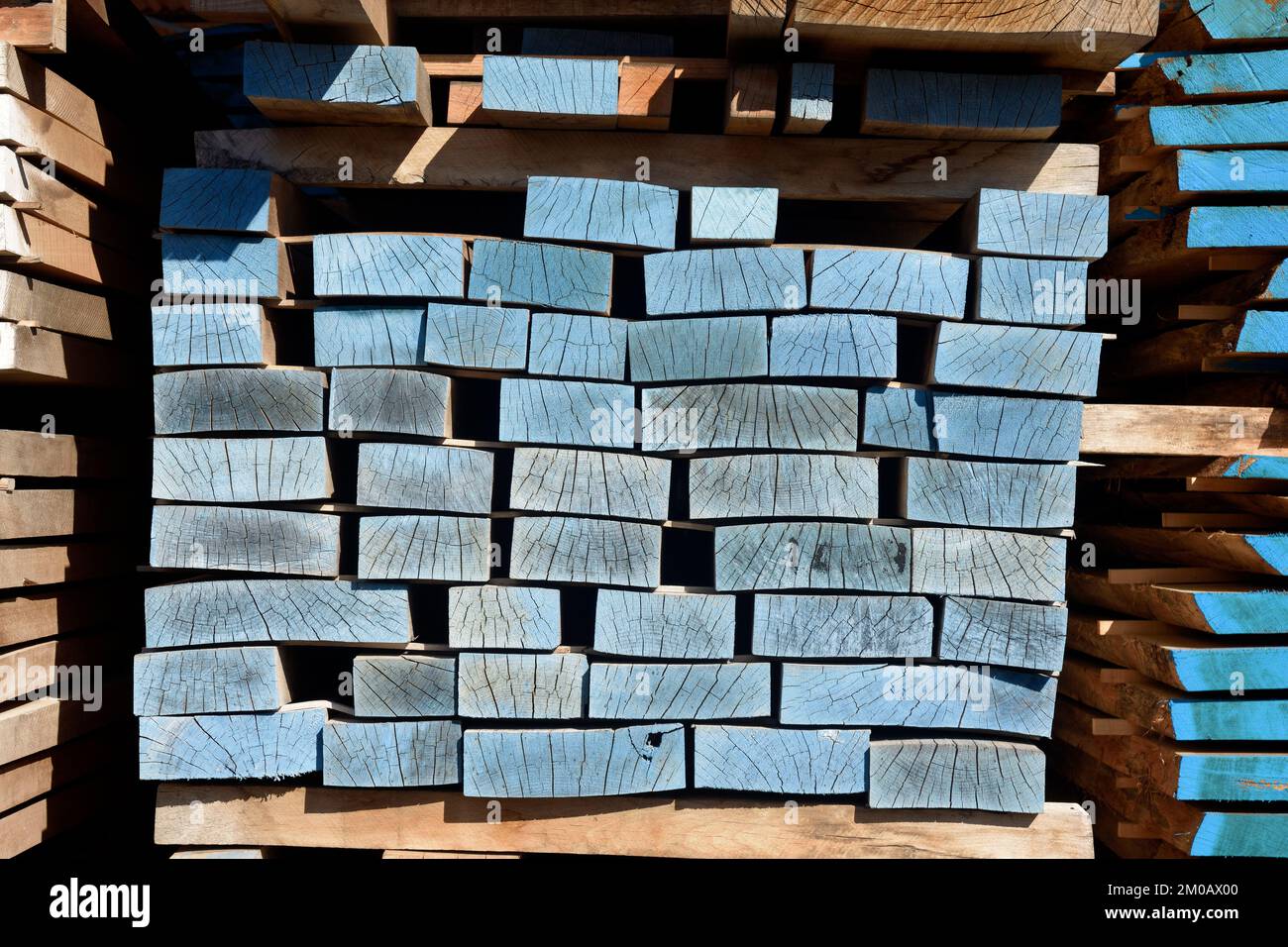 Board edges hi-res stock photography and images - Alamy