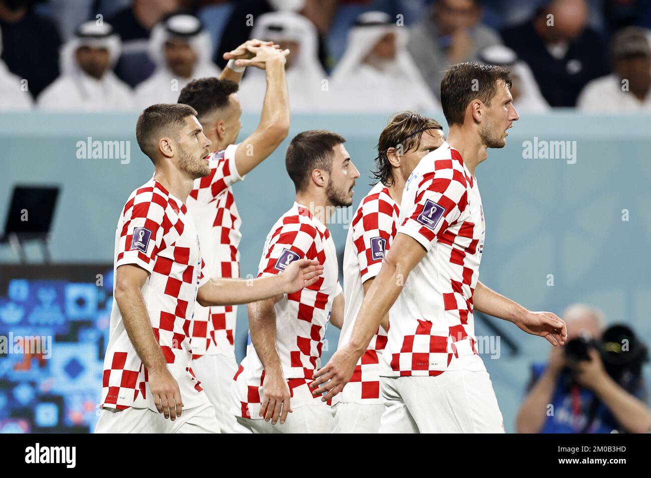 AL WAKRAH - (LR) Mateo Kovacic of Croatia, Ivan Perisic of Croatia ...