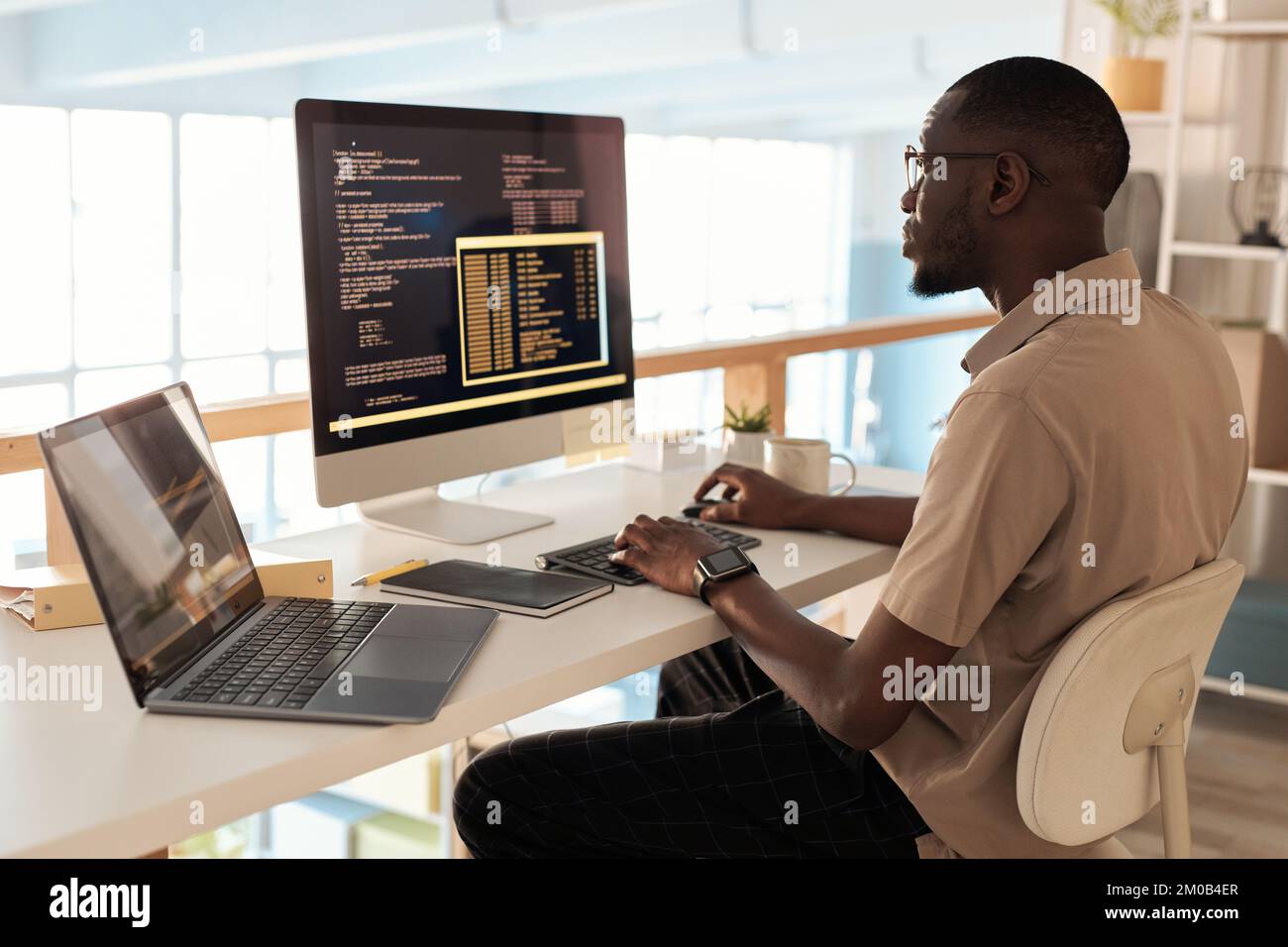 Serious programmer hi-res stock photography and images - Alamy