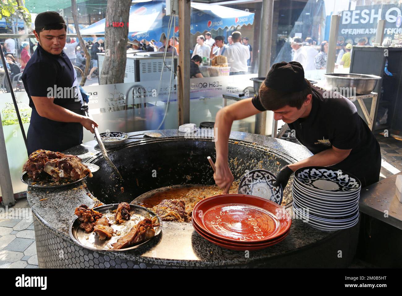 Besh qozon plov centre hi-res stock photography and images - Alamy