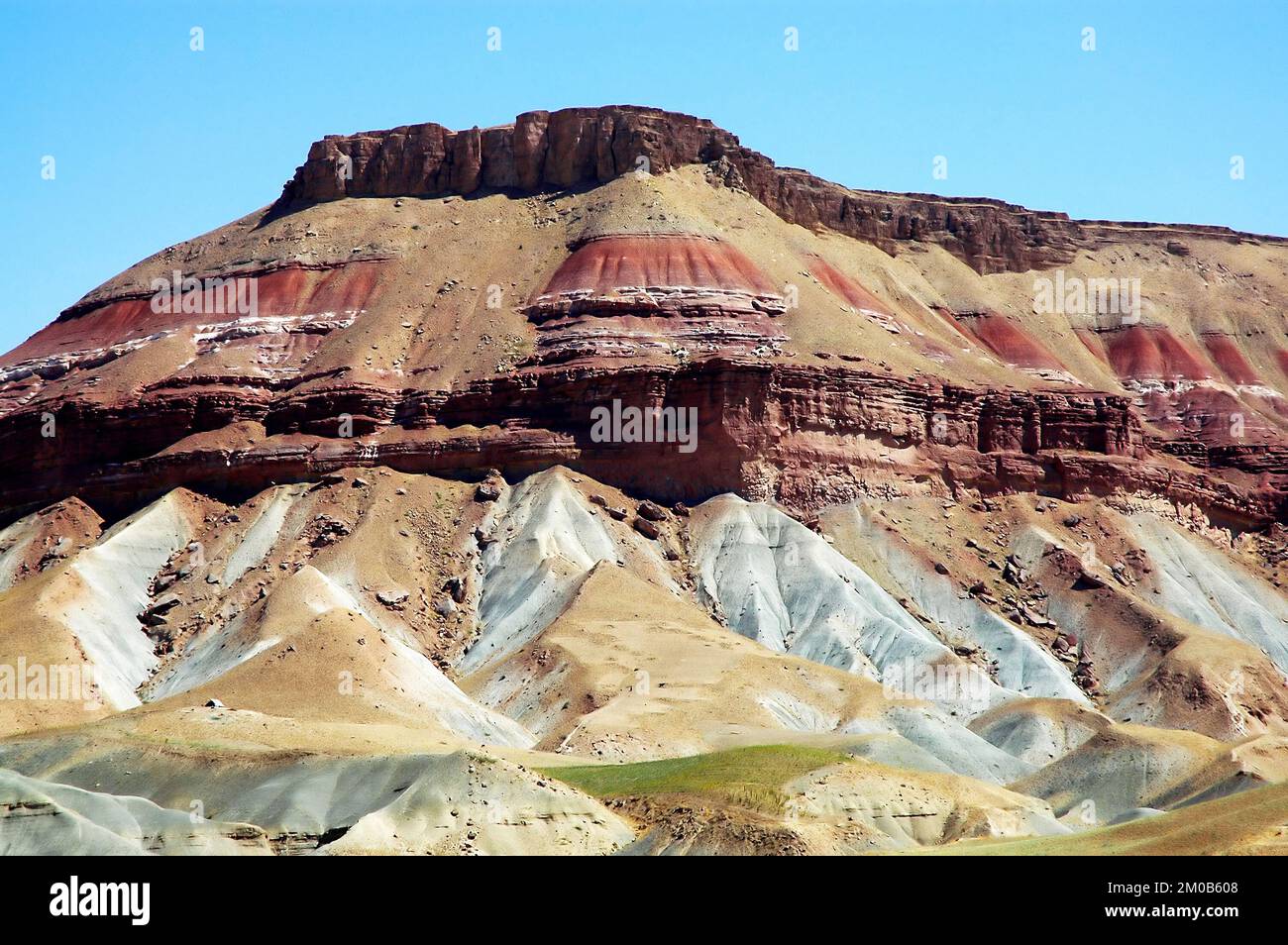 Mountain scenery between Herat and Qala-e-Naw, Herat Province in ...