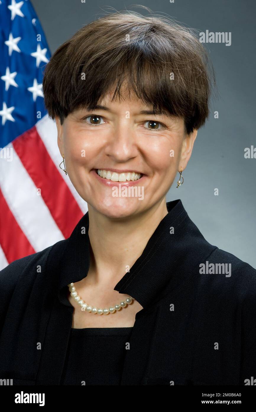 Regional Administrators, LPJ Admin - Portrait of Susan Hedman, R5 ...