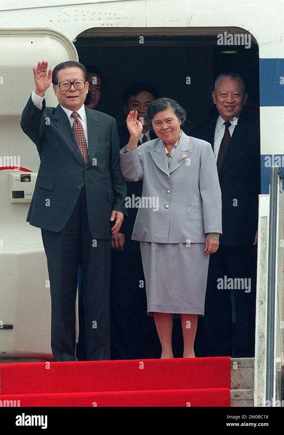 ARRIVAL OF PRESIDENT JIANG ZEMIN AND HIS WIFE WANG YEPING ACCOMPANYS BY ...