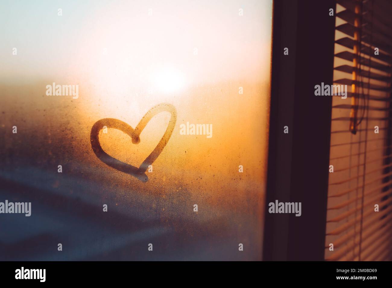 Misty weather symbol hi-res stock photography and images - Alamy