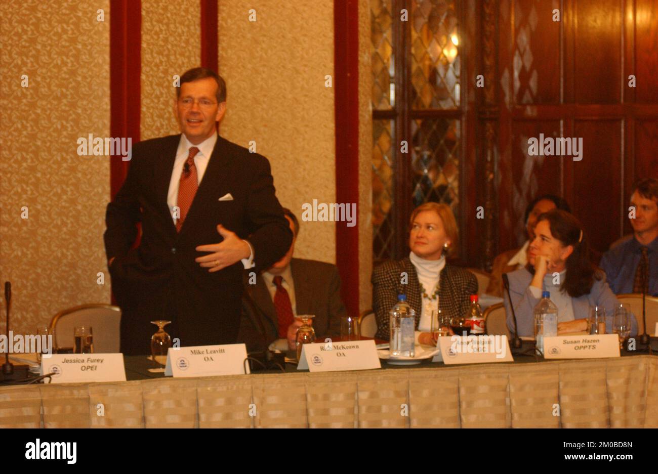 Administrator Mike Leavitt participates in the Innovation Action ...