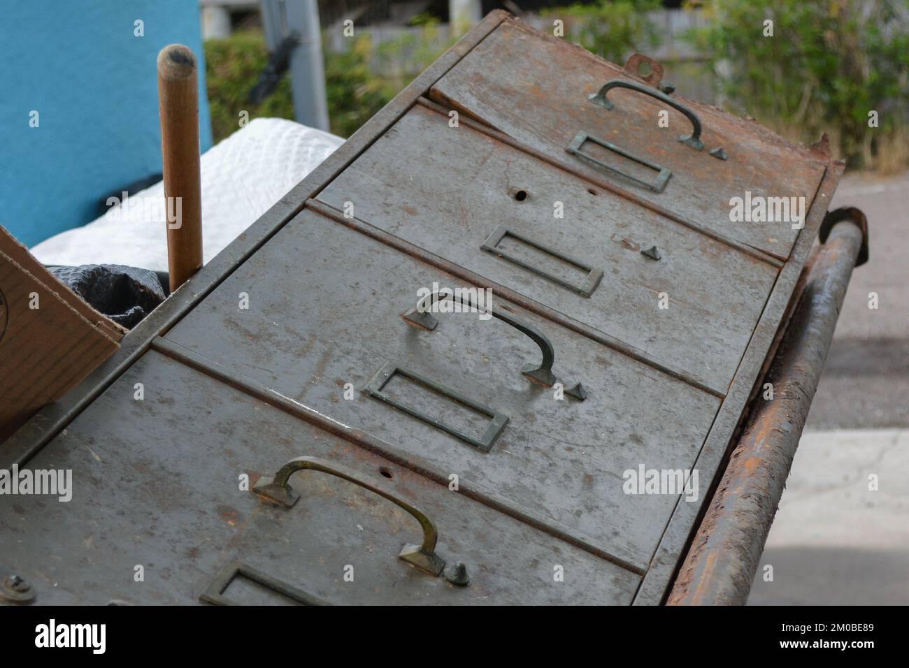 Rusted filing cabinet hi-res stock photography and images - Alamy