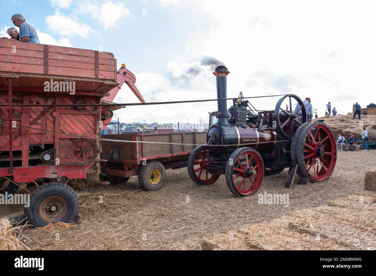 Powering a threshing machine hi-res stock photography and images - Alamy