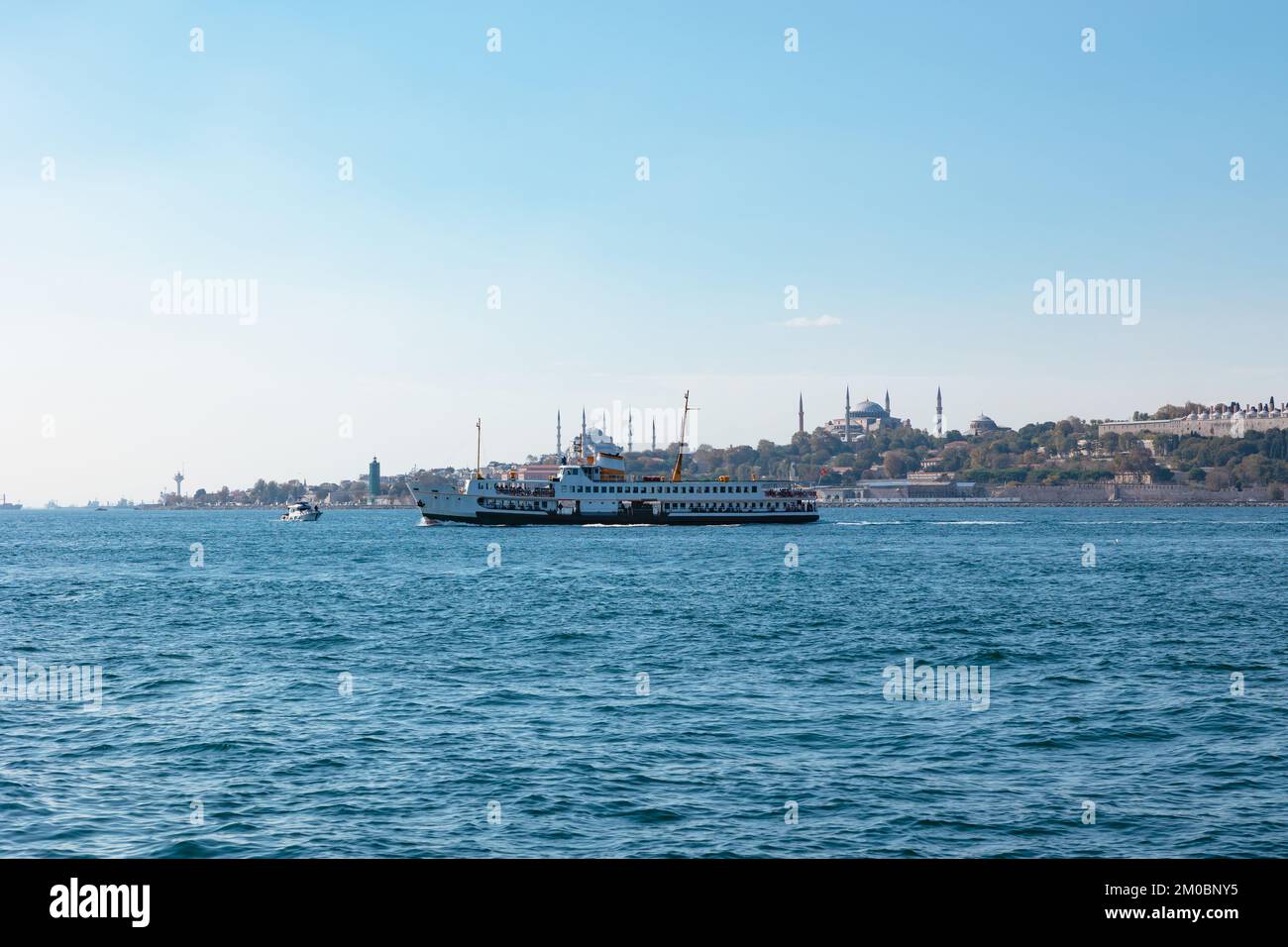 Istanbul skyline with famous ferries. Travel to Istanbul backgound ...