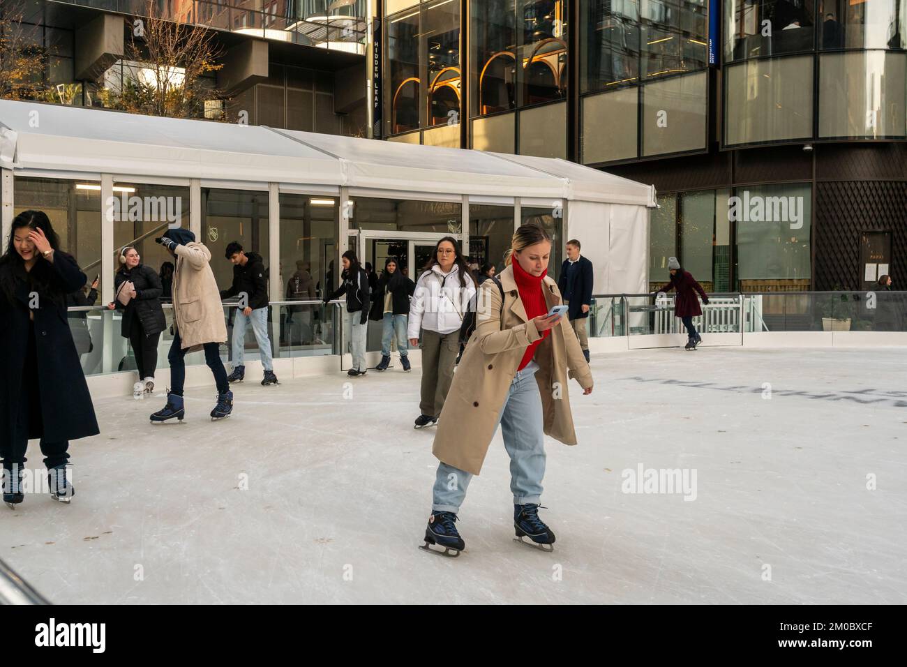 Distracted skating hi-res stock photography and images - Alamy